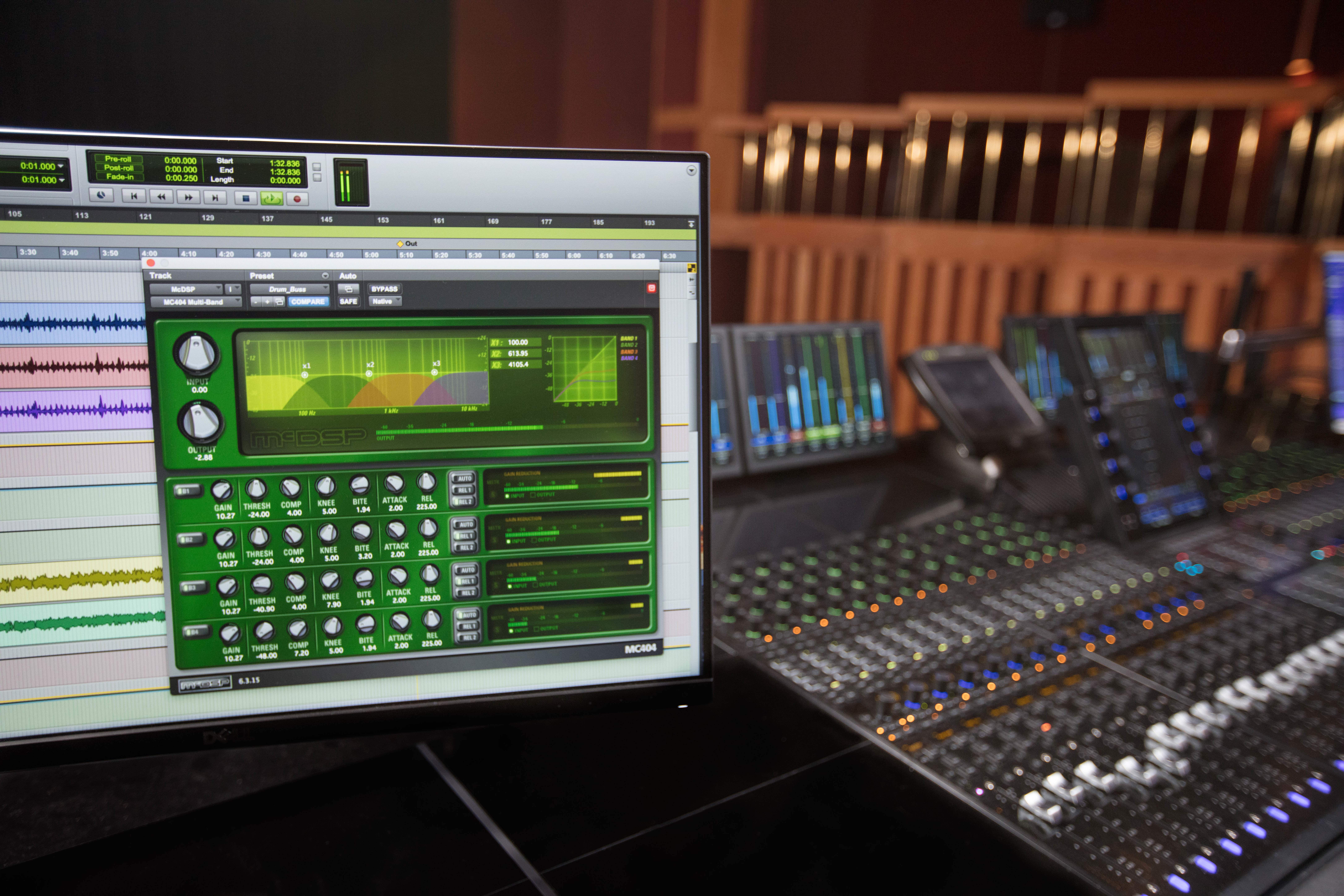 MC2000 Multi-Band Compressor